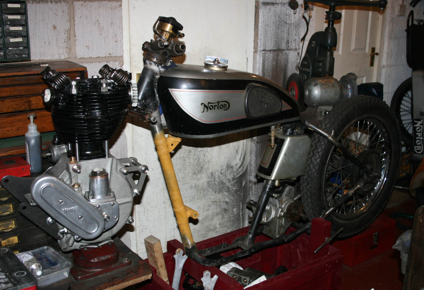 Racing Vincent - Article Homepage