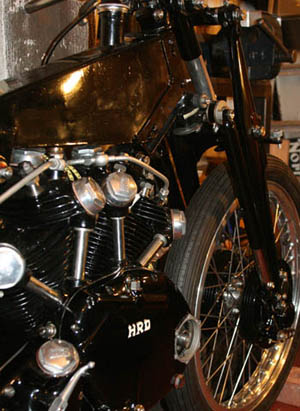 Racing Vincent - Article Homepage